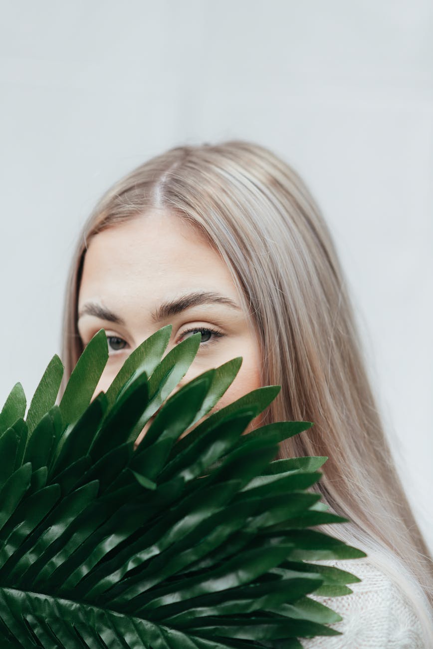 Writing the Hidden Identity Trope – The Regal Writer